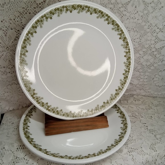 Corelle | Dining | Four Corelle Spring Blossom Dinner Plates Crazy ...